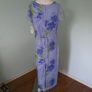 Emma James | Dresses | Emma James Lined Floral Sheath | Poshmark